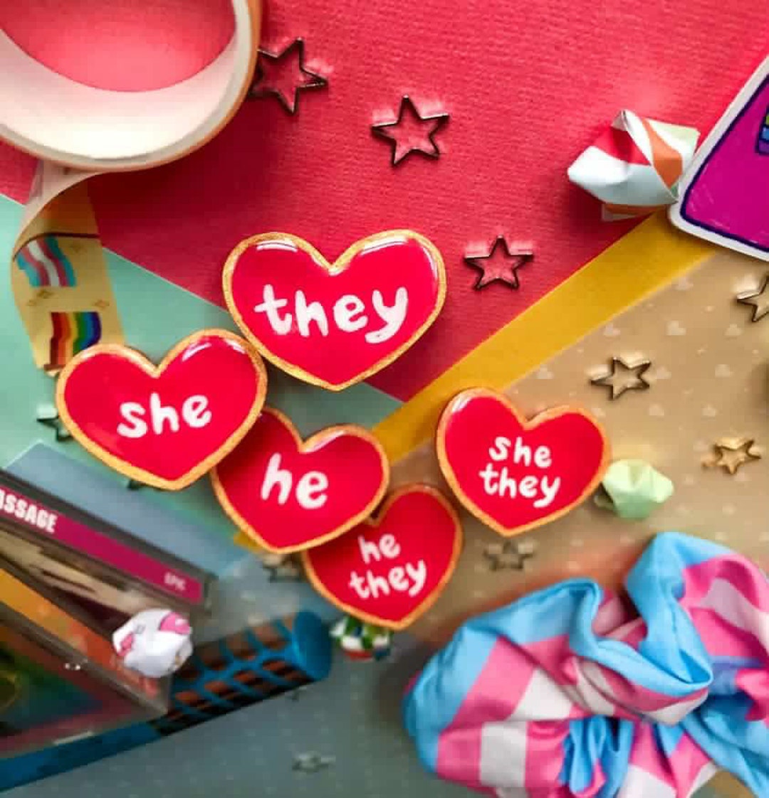 Retro Teddy Bear Tag Pronoun Pins - Etsy