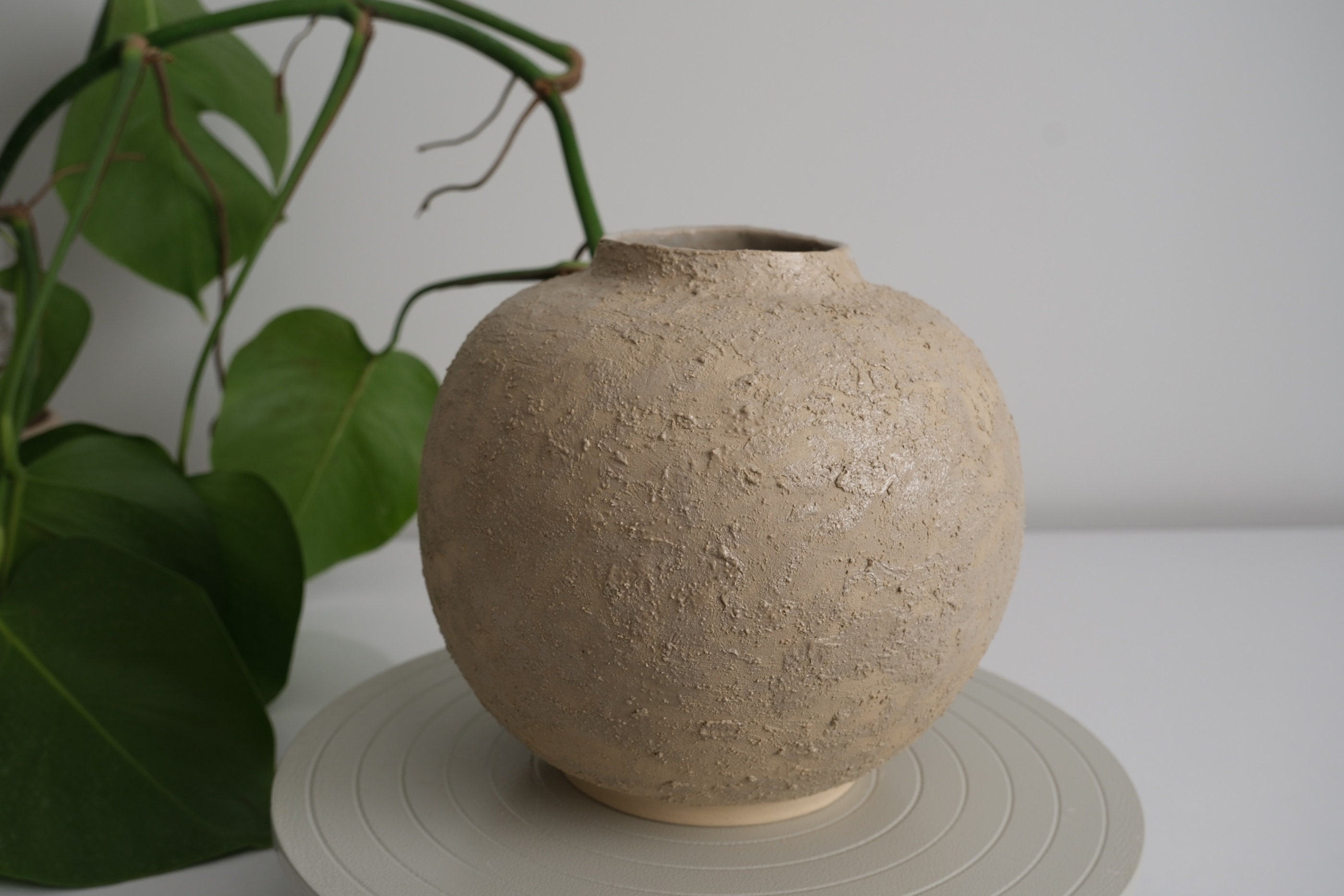 Handmade Textured Vase/ Sphere Vase / Moon Jar / Home Decor Trends ...