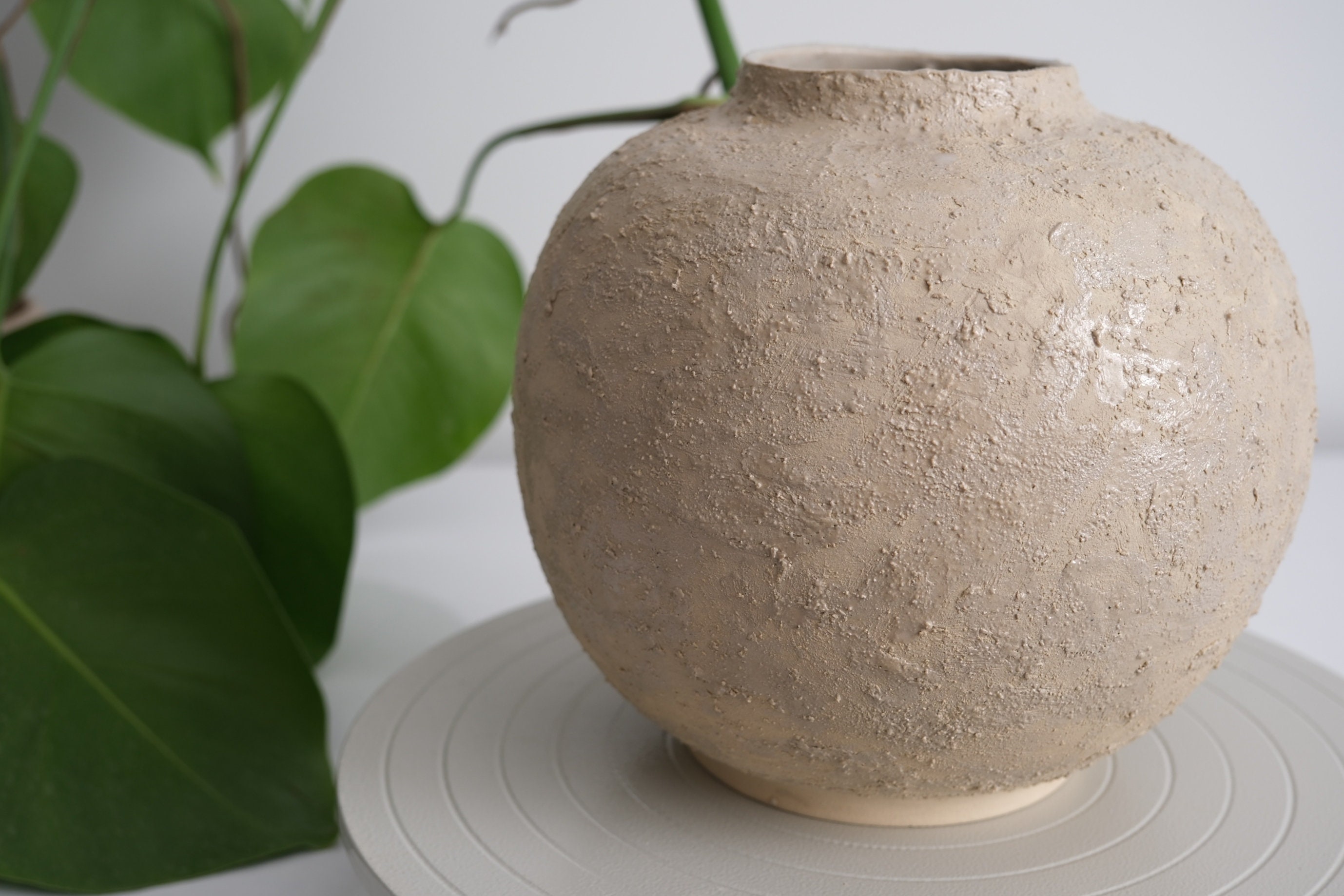 Handmade Textured Vase/ Sphere Vase / Moon Jar / Home Decor Trends ...