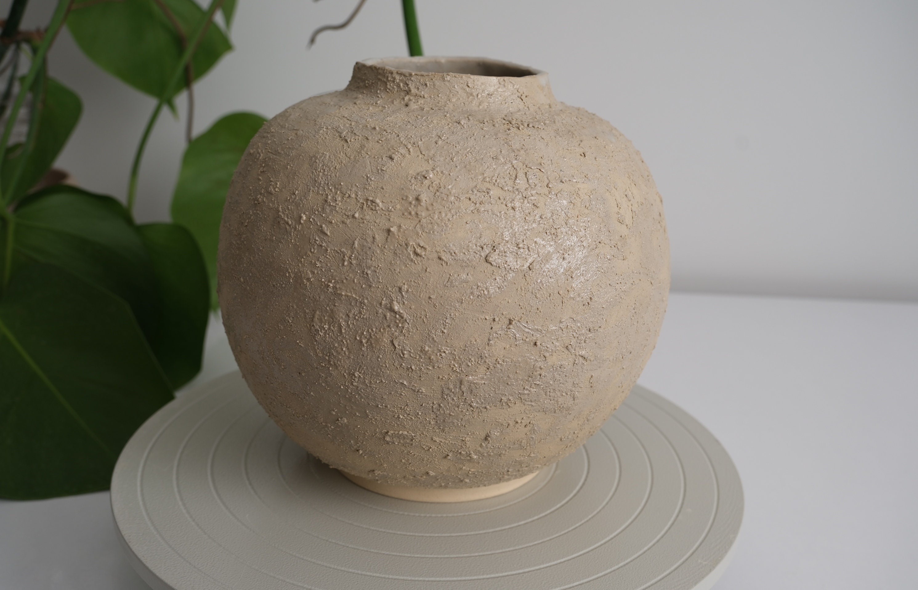Handmade Textured Vase/ Sphere Vase / Moon Jar / Home Decor Trends ...