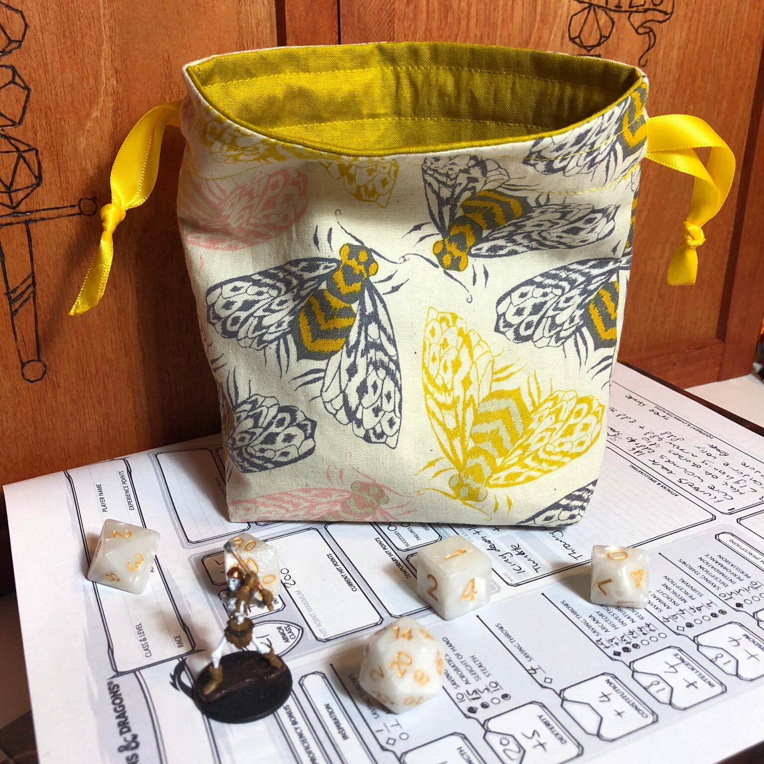Hello Bees Dice Bag Dungeons and Dragons D&D RPG - Etsy