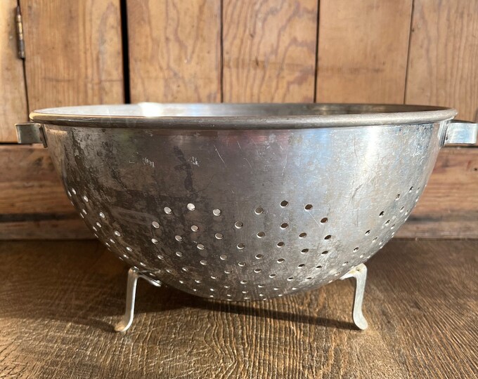 Rare Heart Design Vintage Aluminum Footed Colander - Large - With ...