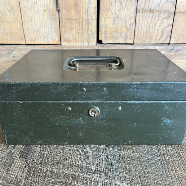 Green Metal Box - Etsy