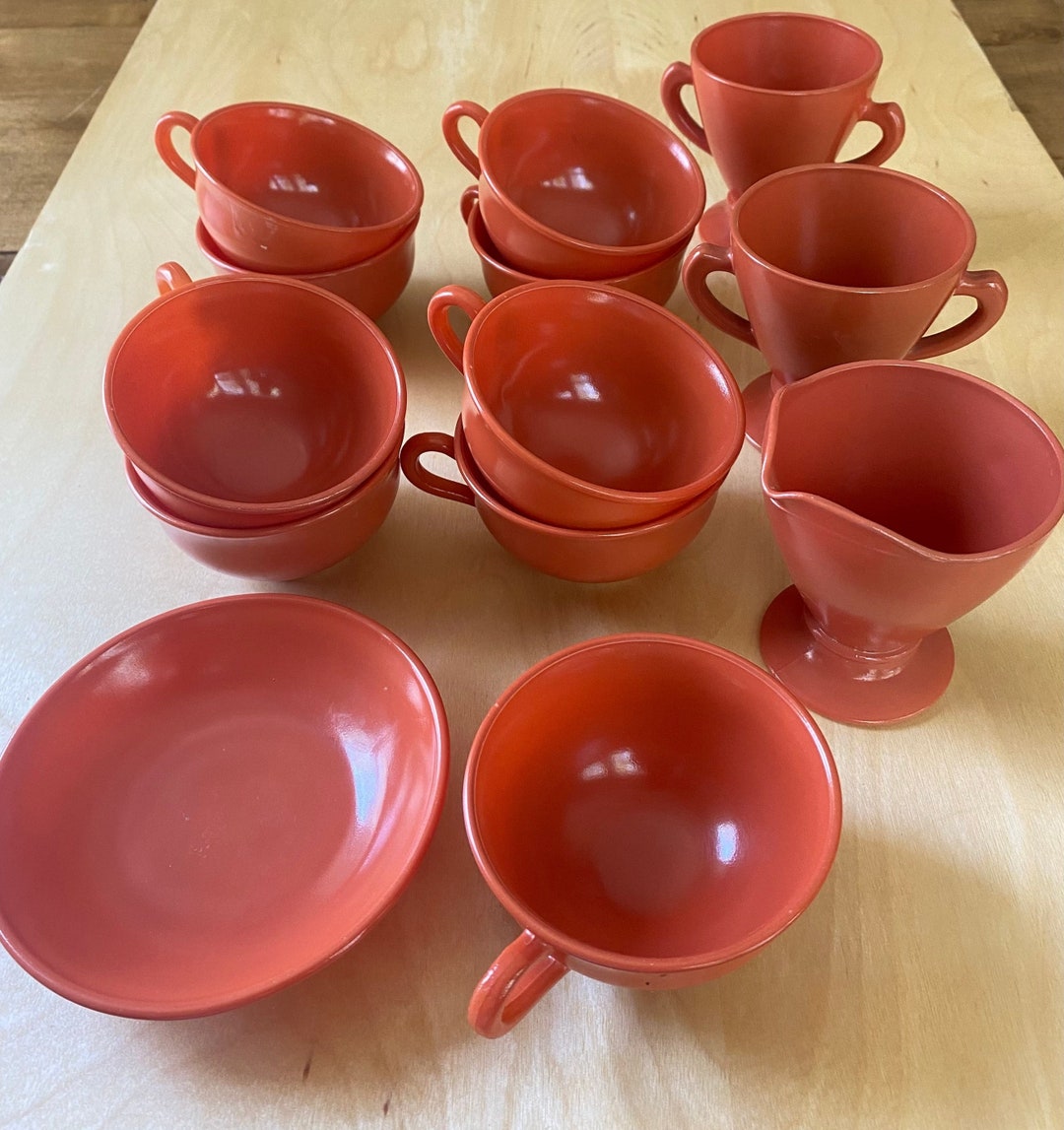 Vintage Hazel Atlas Rust Colored Ovide Opaque Milk Glass Set - 13 ...