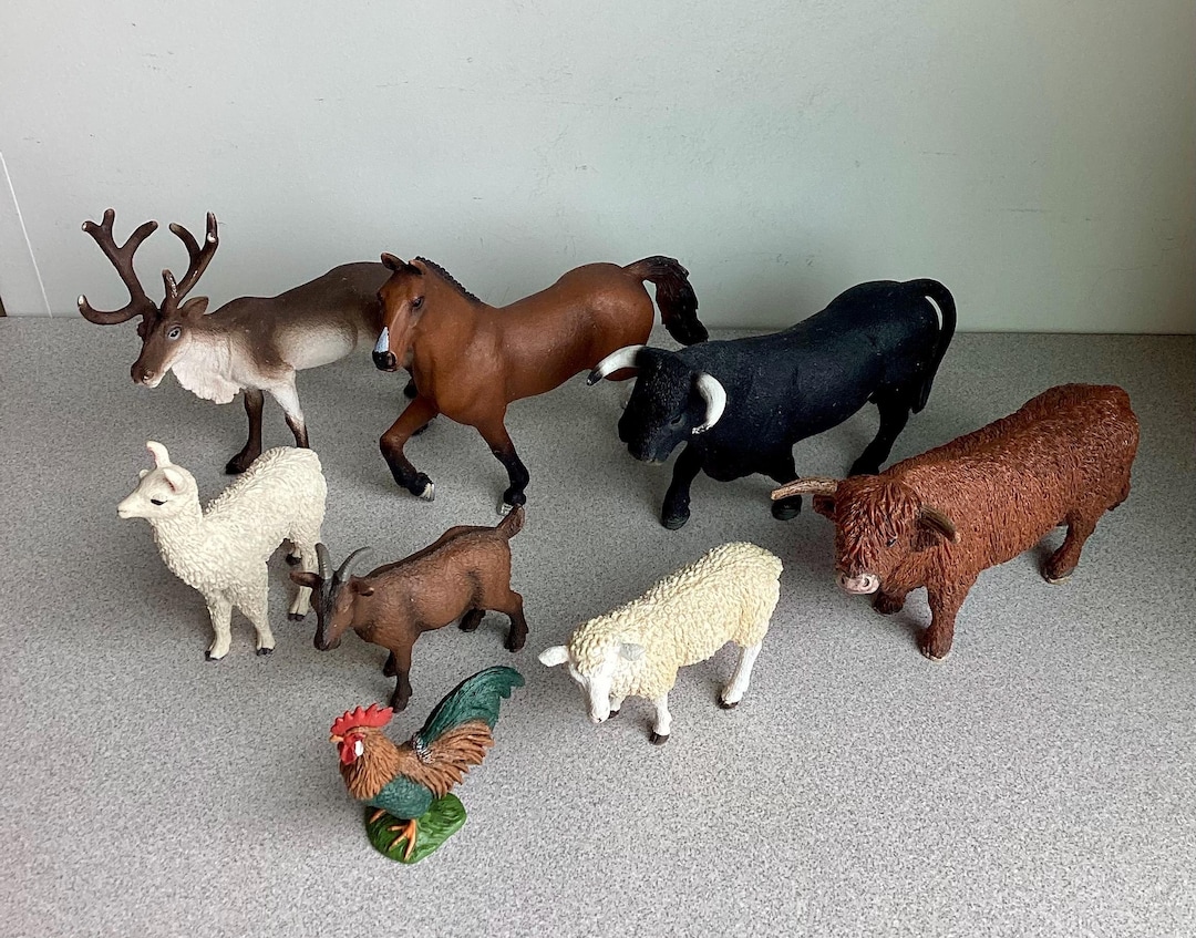 Schleich Animal Farm Animal Figurines- Horse, Cattle, Sheep Llama ...