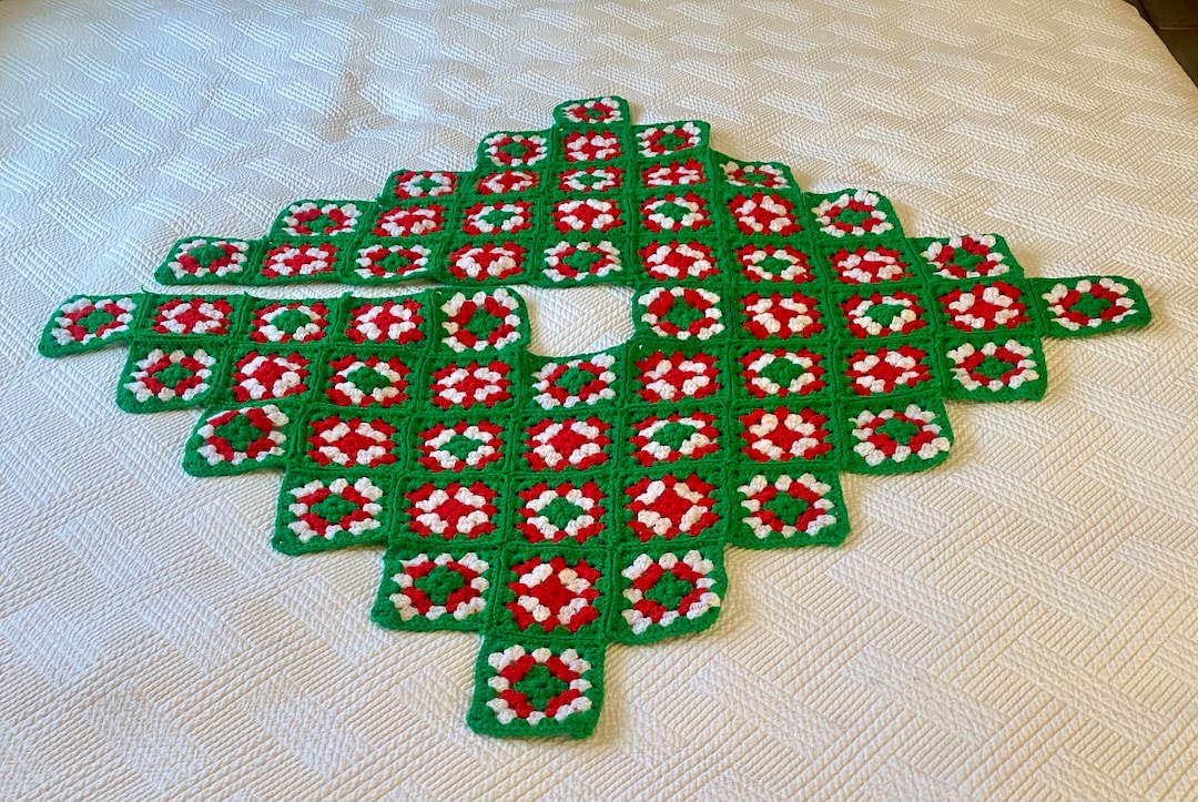 Granny Square Christmas Tree Skirt - Red White Green Granny Squares ...
