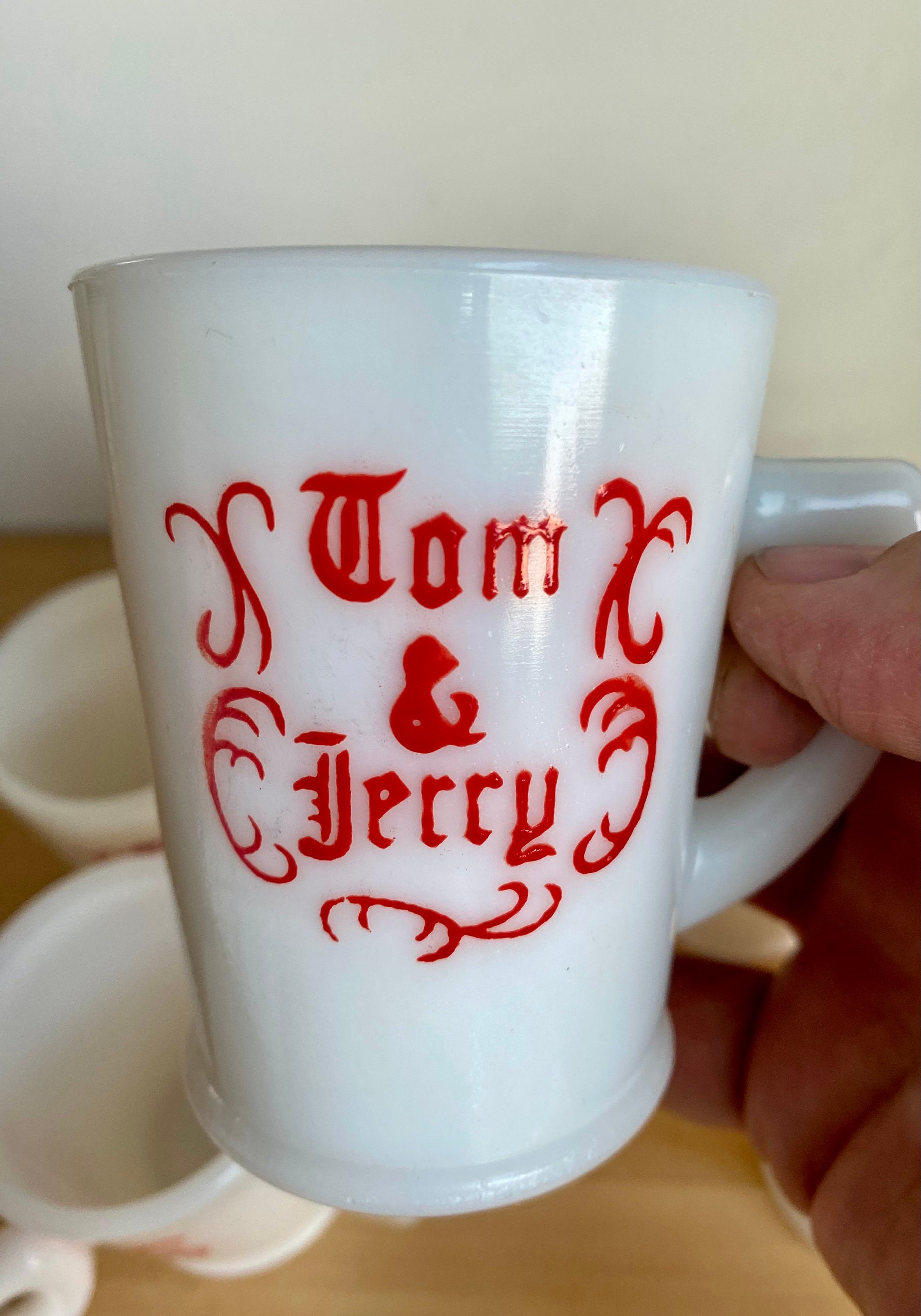 Tom & Jerry Mugs - Christmas Barware - Collectable Winter Mugs - White ...