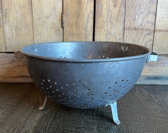 Rare Heart Design Vintage Aluminum Footed Colander - Large - With ...