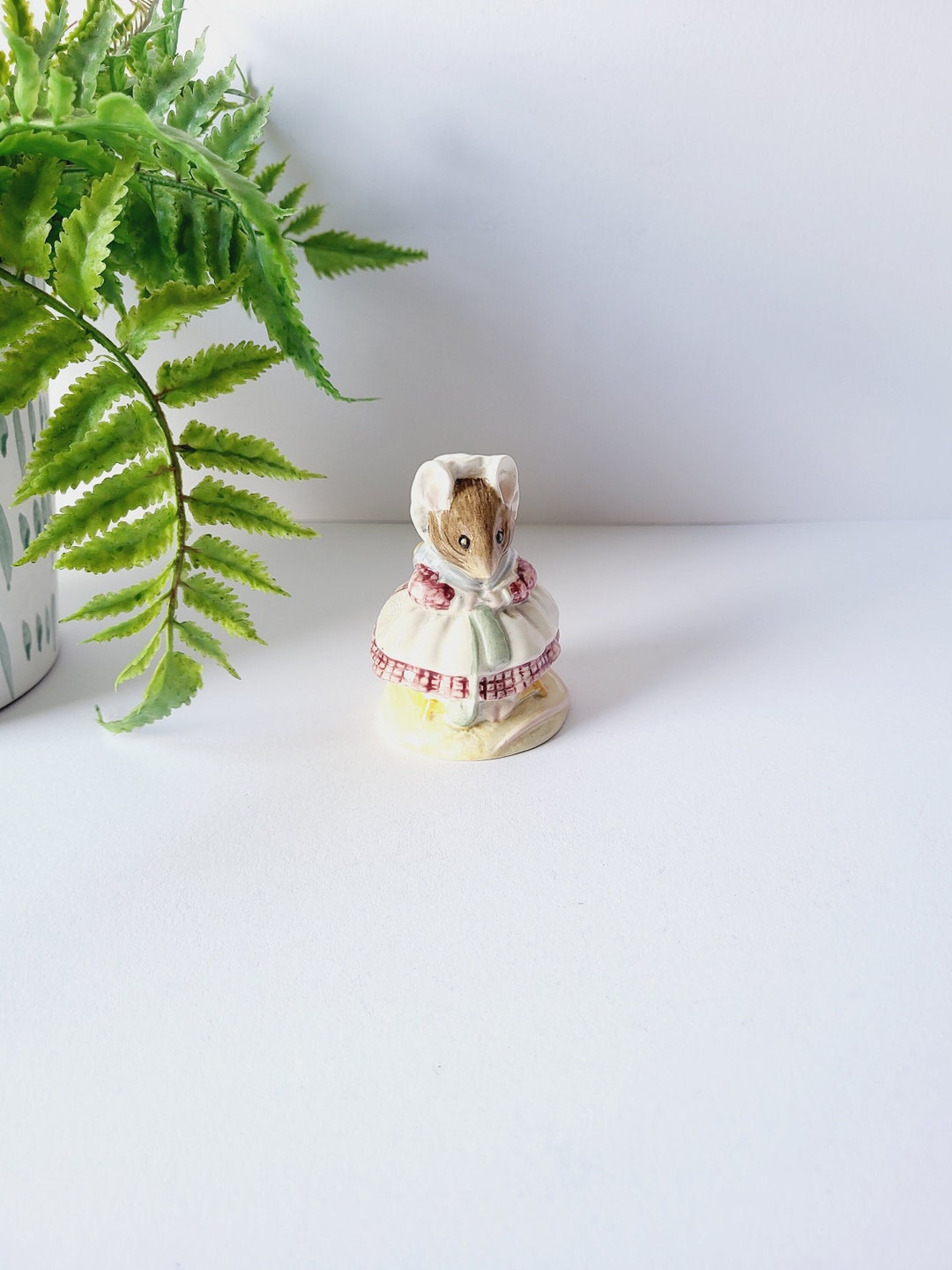 Vintage 1983 'the Old Women Who Lived in a Shoe' "knitting" Beatrix ...