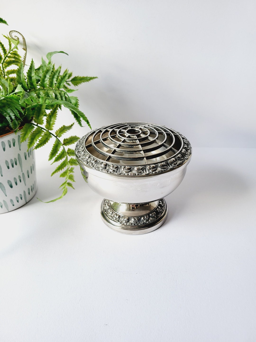 Large Silver Plated 'ianthe' Vintage Rose Bowl With Internal Plastic ...