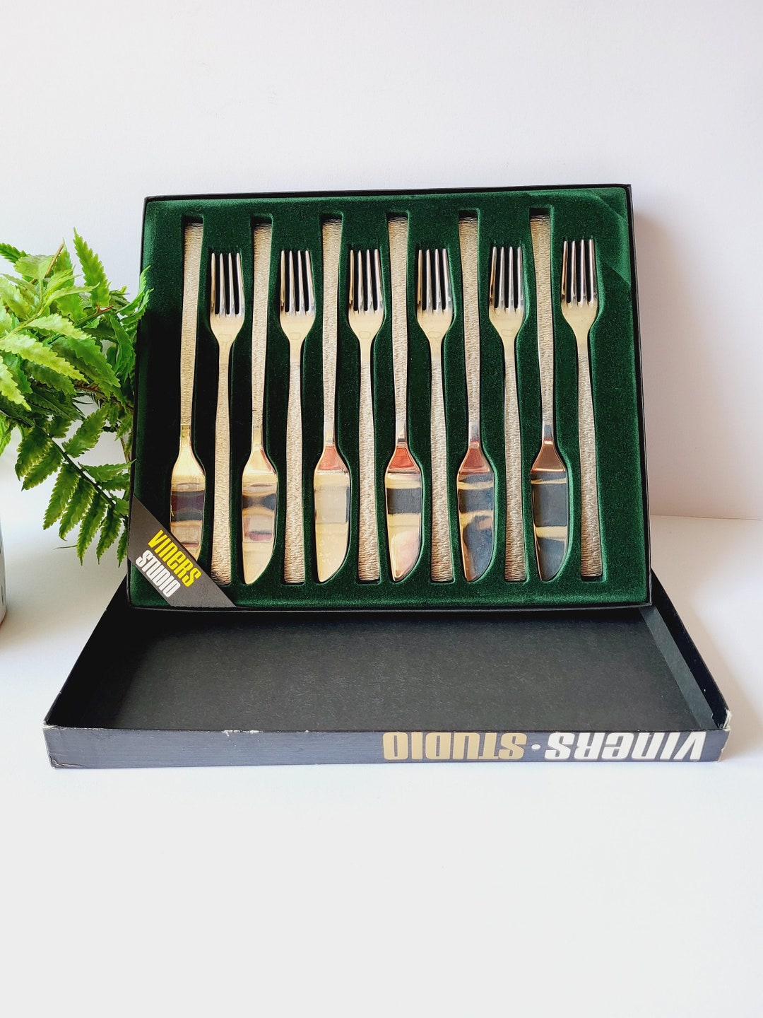 Retro Boxed Viners Studio Pattern Fish Cutlery Set some Wear to Cutters ...