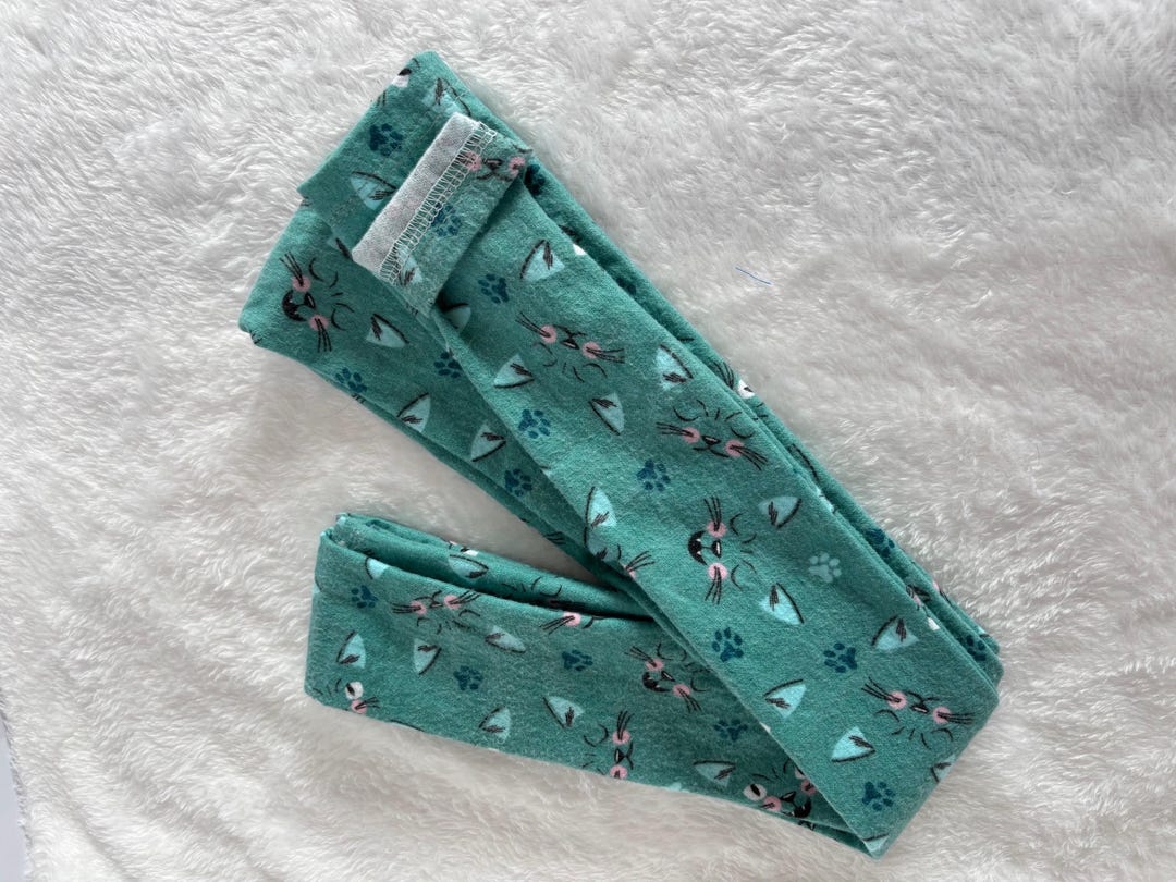 Teal Smiling Cats CPAP Hose Cover, CPAP, Tubing Cover, Tube Insulator ...