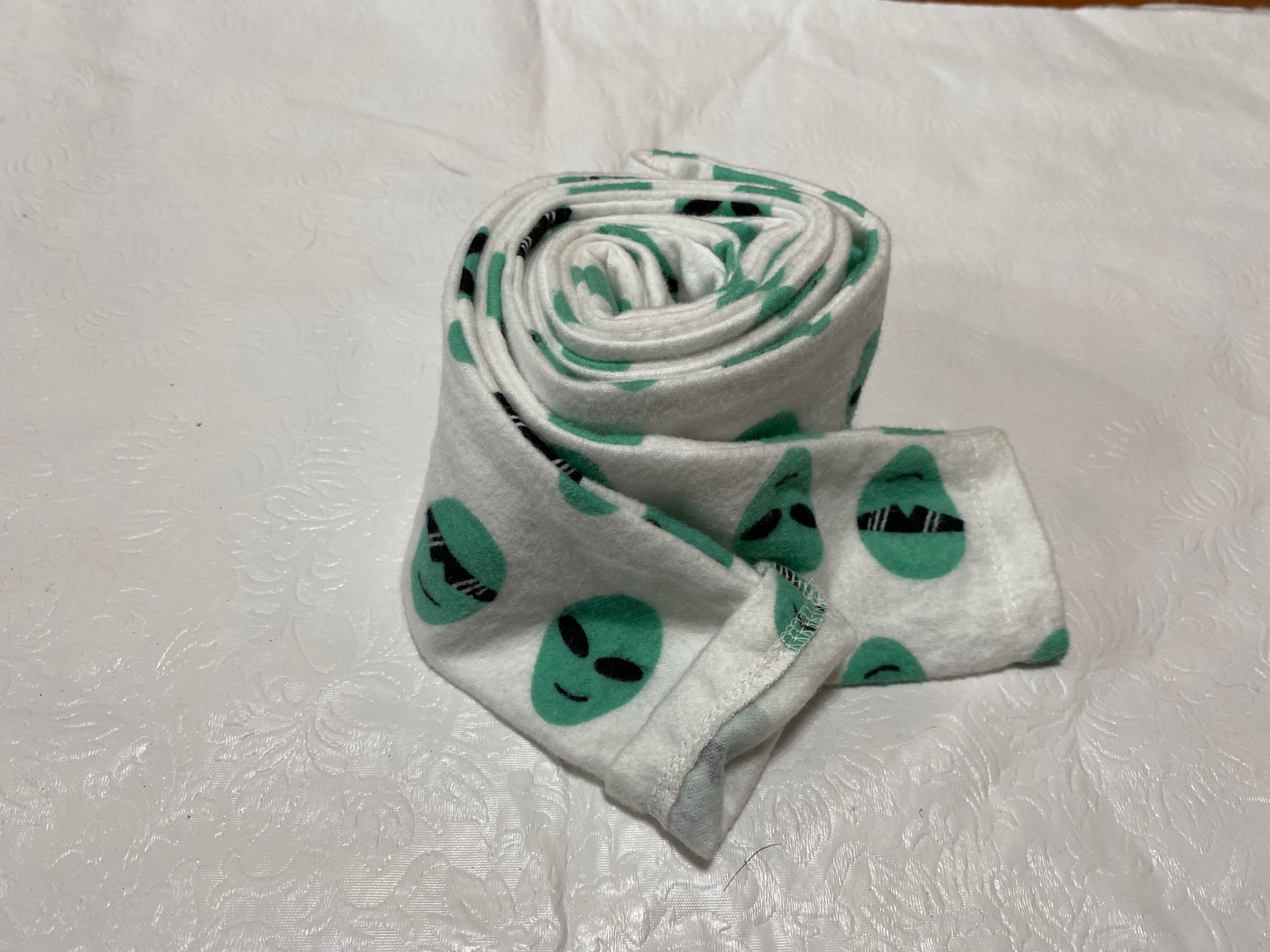 Aliens CPAP Hose Cover CPAP Tubing Cover Tube Insulator - Etsy