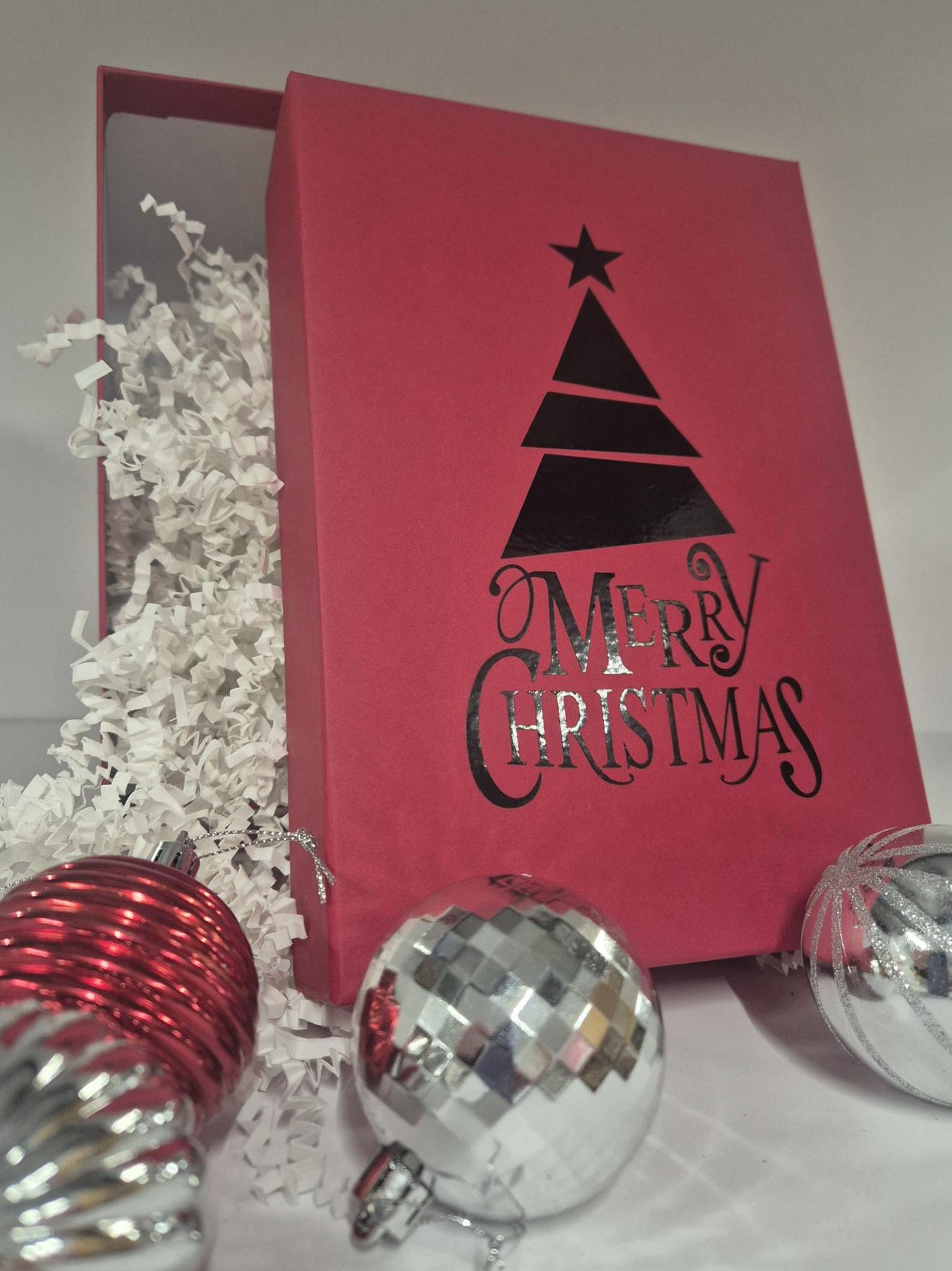 Rigid Gift Box With Lift off Lid - Printed With a Lovely Merry ...