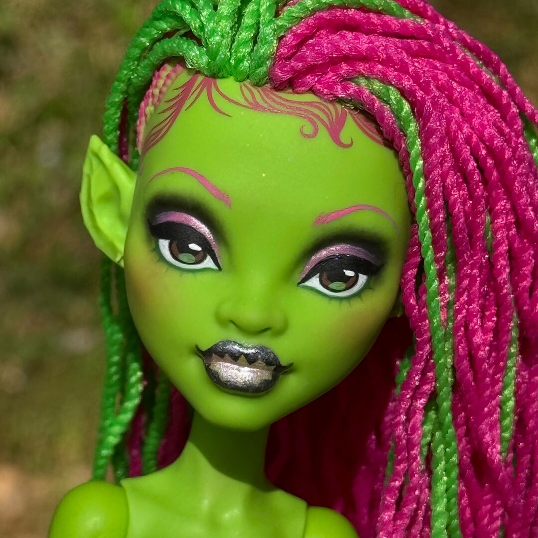 G3 Monster High Venus Mcflytrap Repaint - Etsy