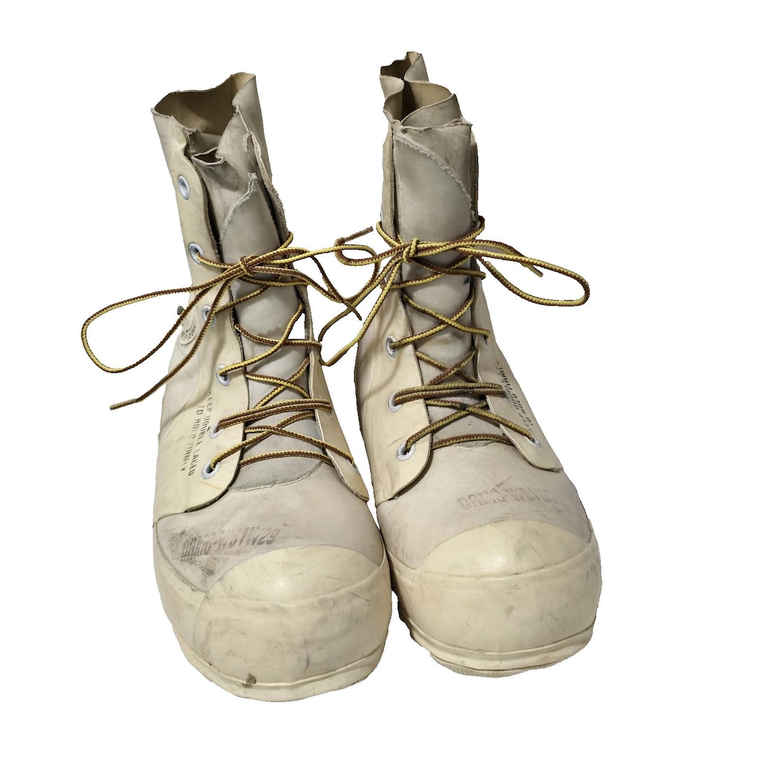 VTG US Military White Mickey Mouse Bunny Boots Extreme Cold Weather Men ...