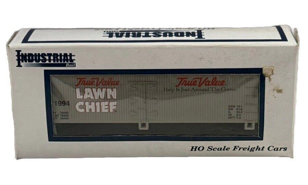 Vintage Industrial Rail HO Scale Freight Cars 1994 True Value Lawn ...