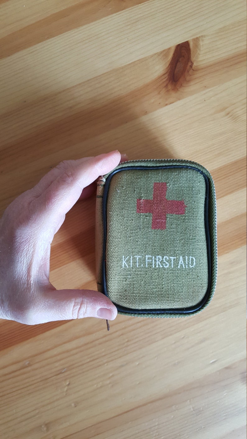 1980s US Army First Aid Kit - Etsy