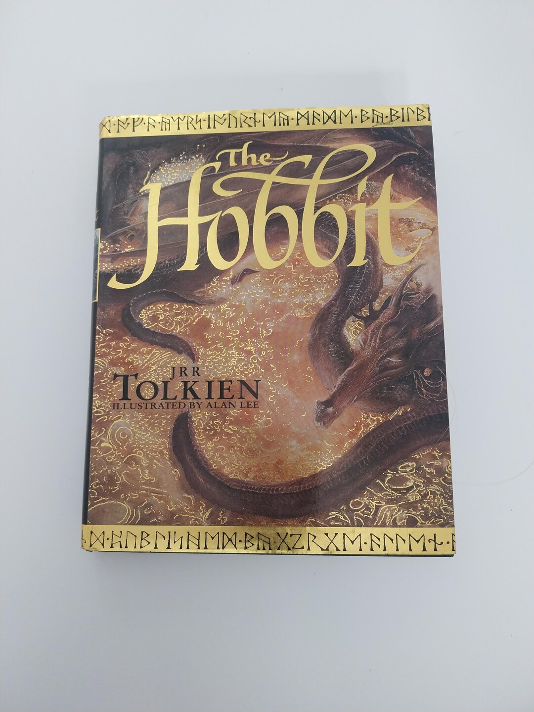 The Hobbit Hardback Edition Published 1997 by J R R Tolkien Illustrated ...