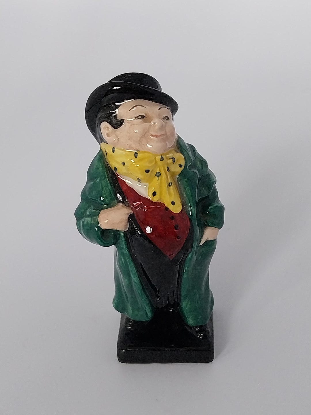 Royal Doulton Tony Weller Figurine: Dickens Character Series ...