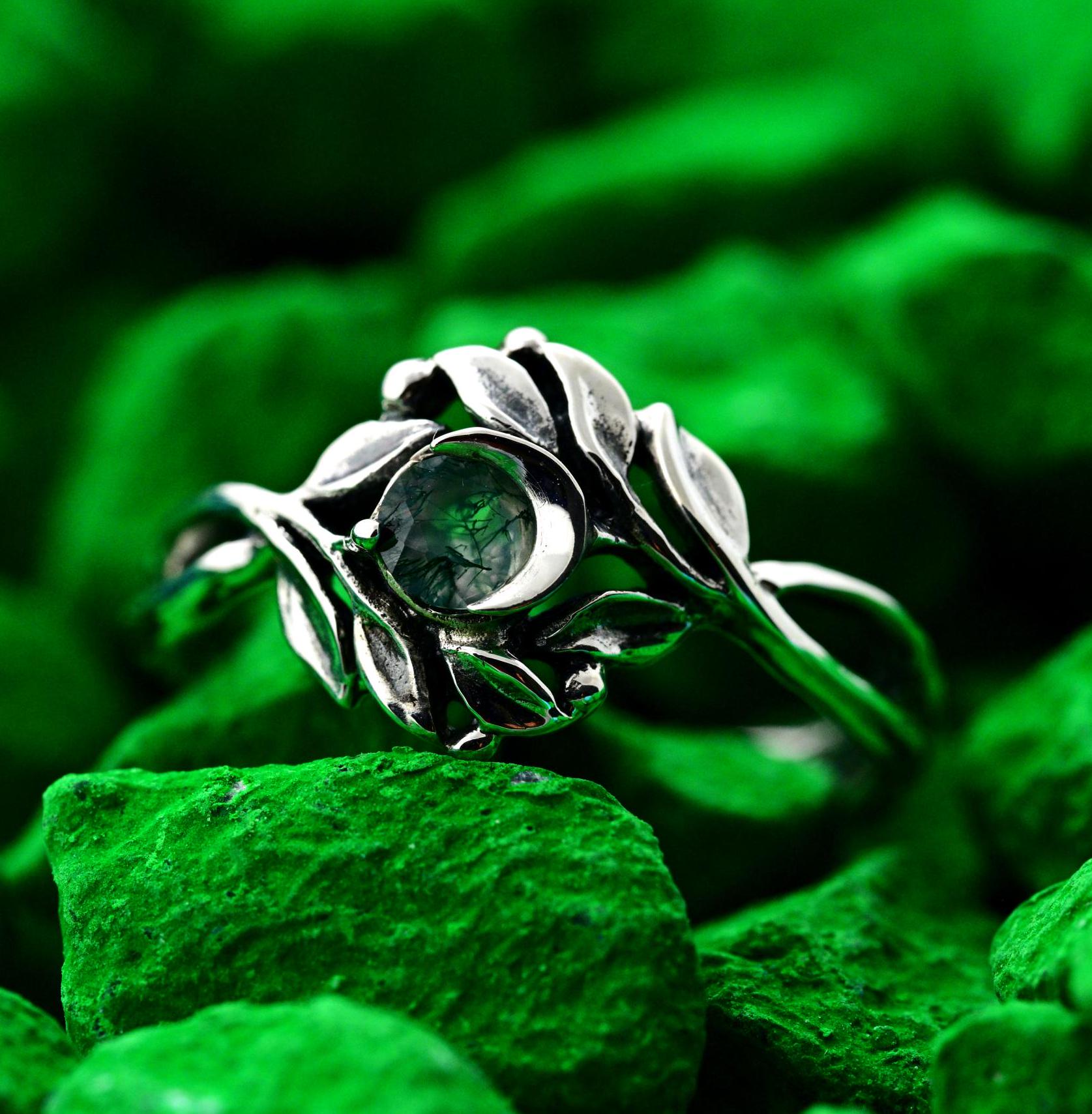 Moss Agate Moon Ring - Silver Leaf Engagement Ring - Nature Inspired ...