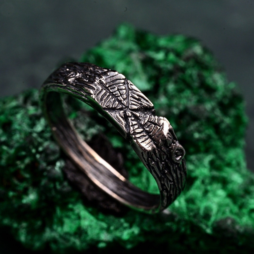 Masculine Wood Texture Engagement Ring - Unique Nature-inspired Forest ...