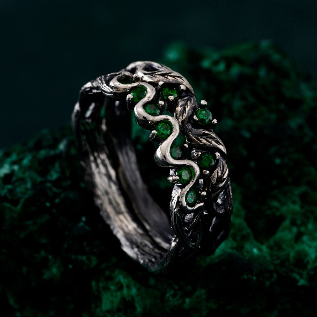 Silver Emerald Wedding Set, Nature-inspired Bridal Rings, Unique Couple ...