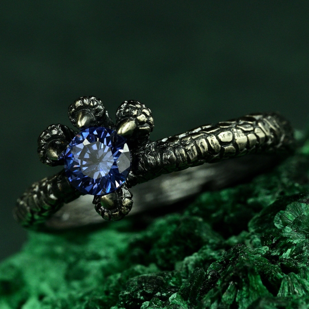 One-of-a-kind Dragon Claw Ring, Intriguing Wyrm Talon Ring, Mystical ...