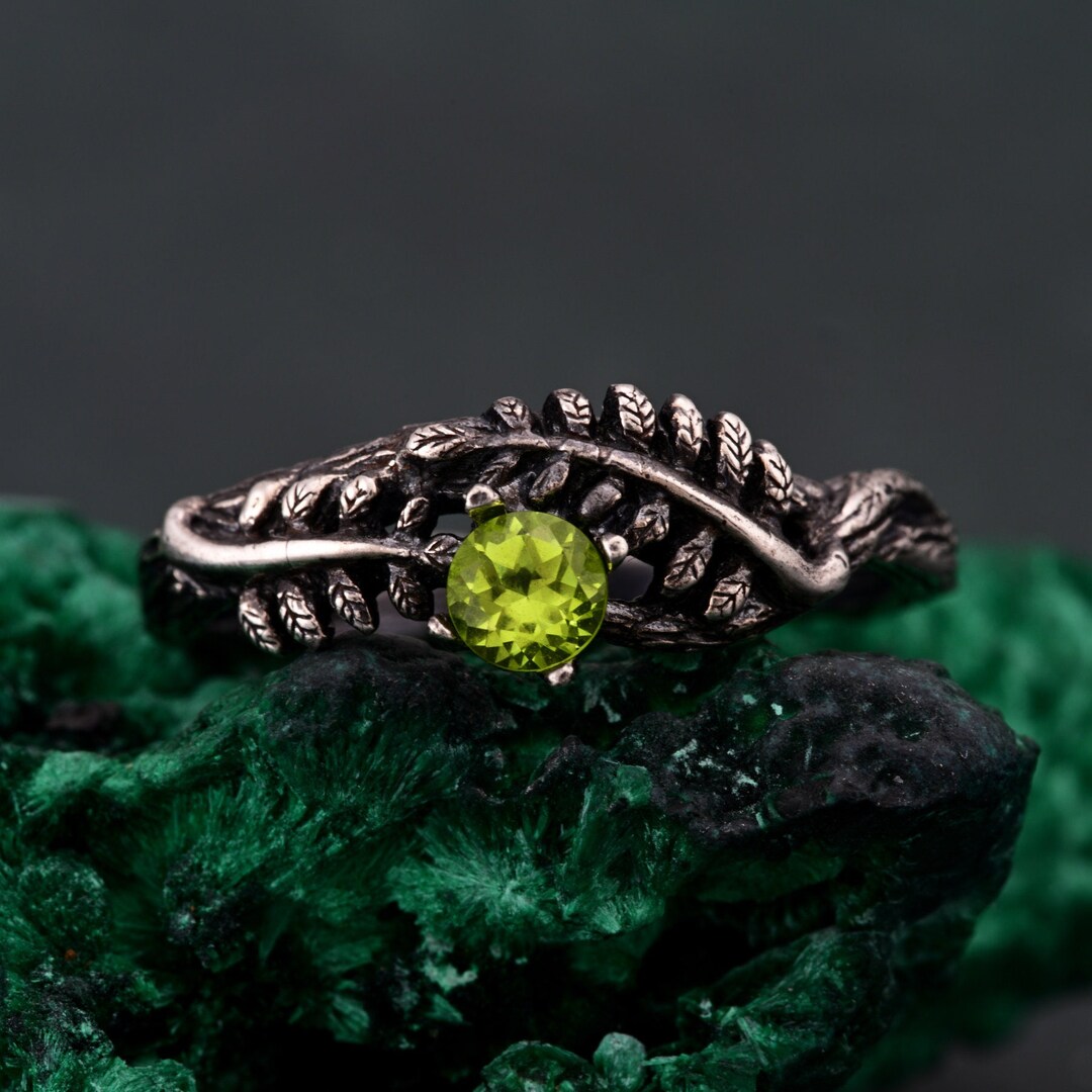 Peridot Fern Branchlet Ring, Whispering Fern Ring in Sterling Silver ...