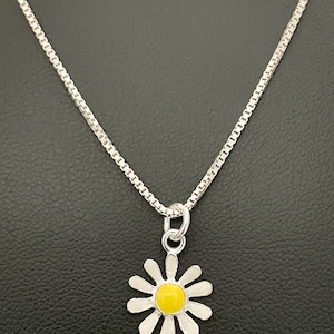 Dainty Daisy Necklace, Sterling Silver Daisy Pendant, Daisy Charm ...