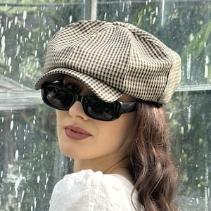 Big Volume Beige-brown Cap,mod Gavroche Hat for Women,beige Goose Foot ...