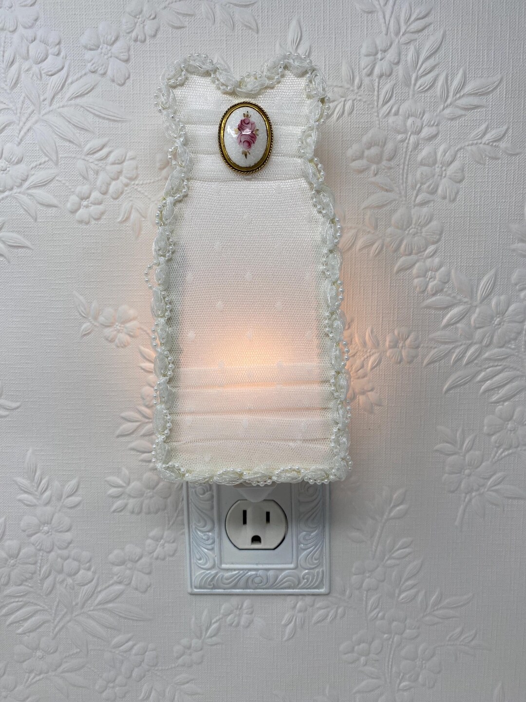 White Victorian Dress Night Light for Magical Room Decor, Bedroom Lamp ...