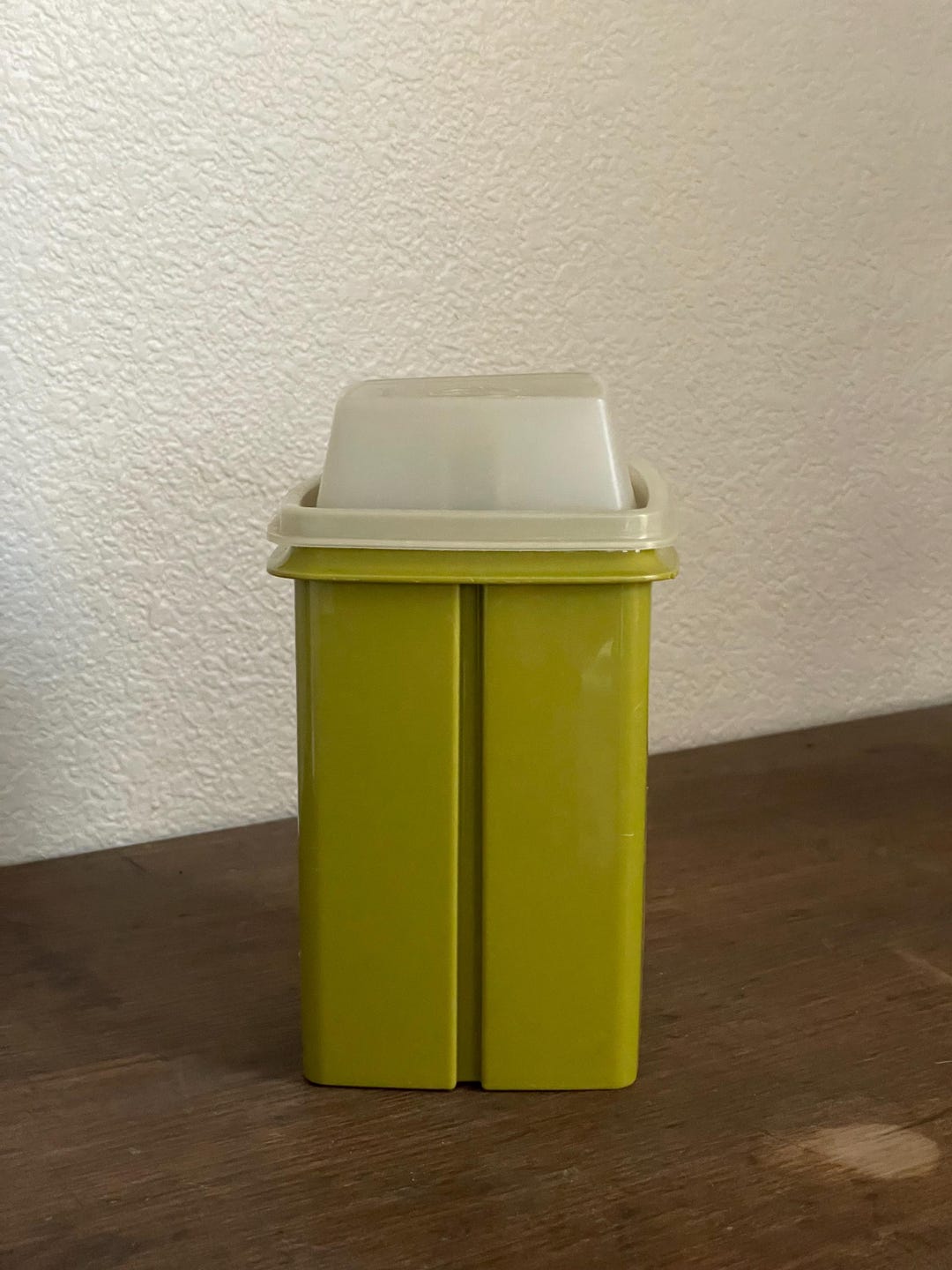 Vintage 1970s Tupperware Avocado Green Pickle Keeper - Etsy