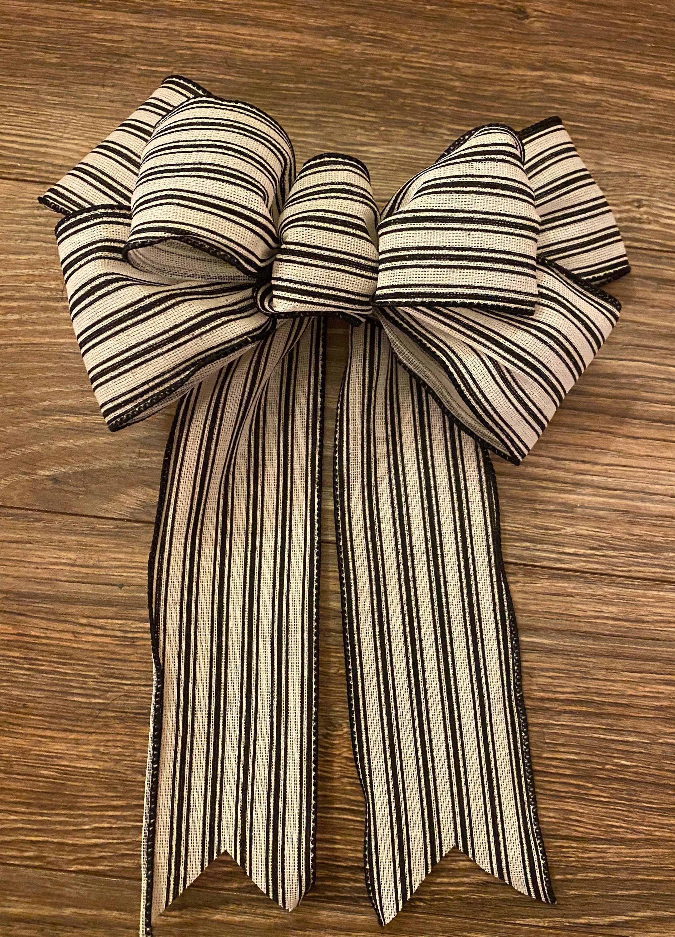 Premade Wreath Black And White Ticking Looped Bow Wreath Bow Etsy
