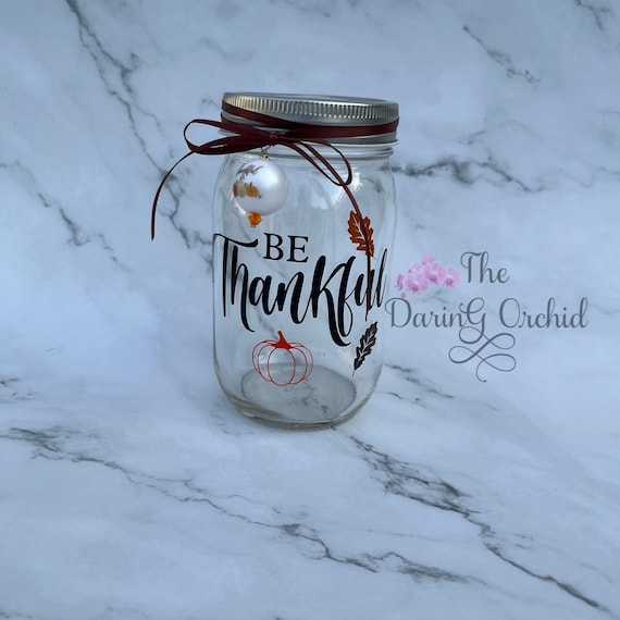 23 Best Thanksgiving Decorations to Make Your Home Cozy and Inviting ...