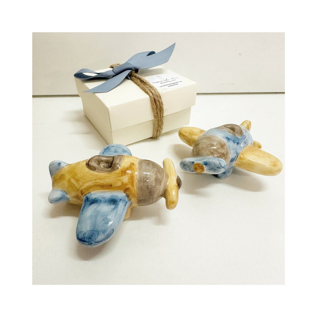 Vintage Style Airplane Favor, in Ceramic, Made and Painted by Hand - Etsy