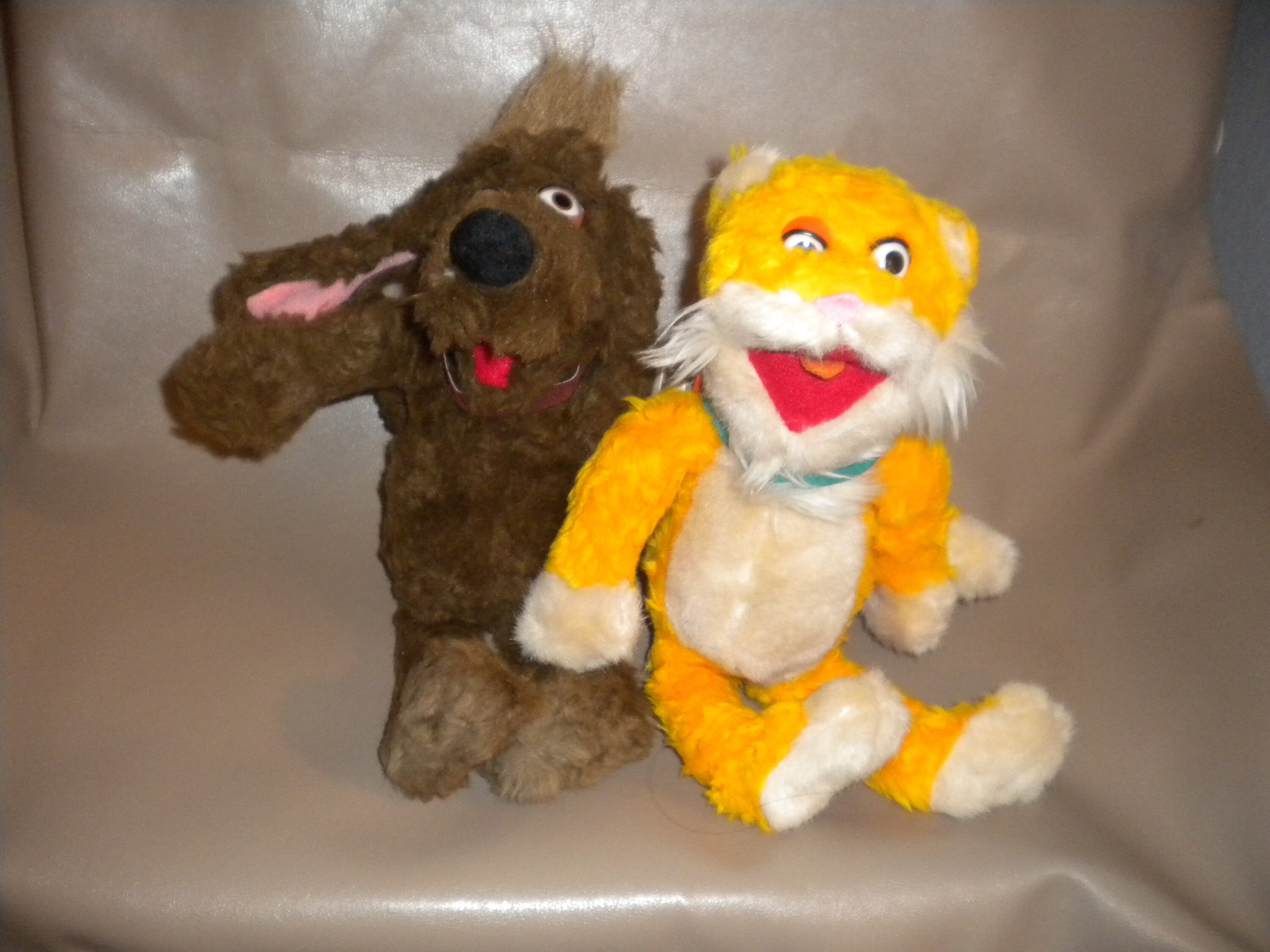 Nuzzle the Dog & Sizzle the Cat - Etsy