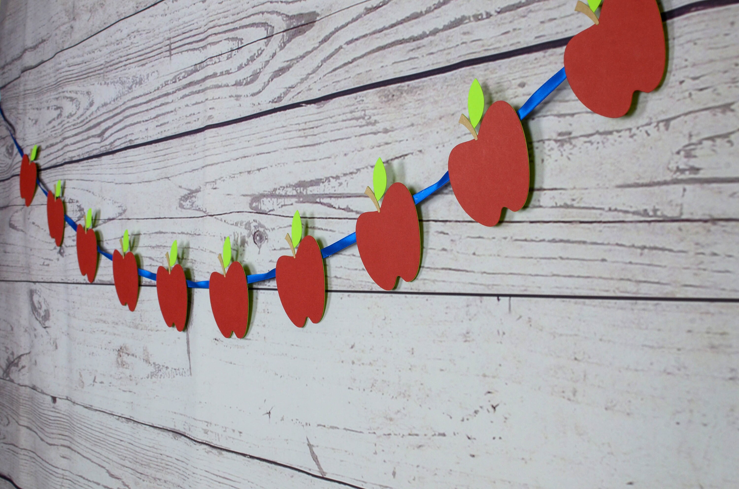 Snow White Garland Snow White Party Snow White Birthday | Etsy