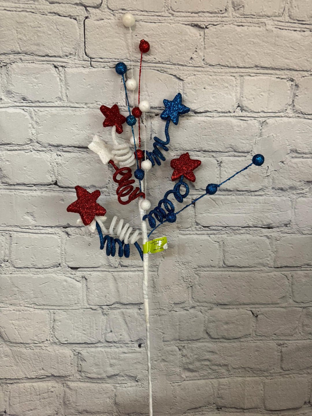 Red, White & Blue Star, Ball Twist Spray, Perfect for 4th of July and ...