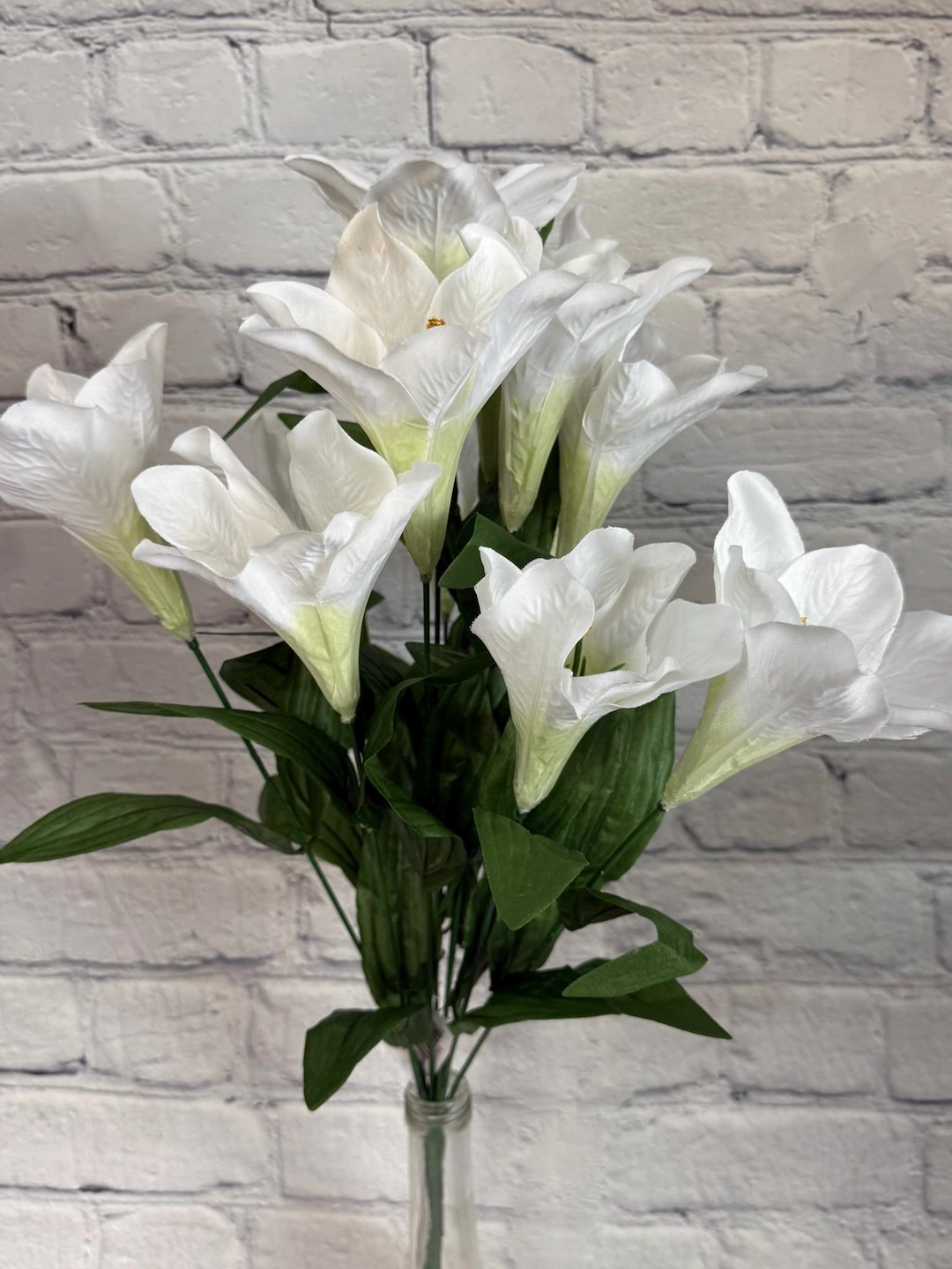 Easter Lily Bush – 12 Stems of White Lilies, 20" Tall – Perfect for ...