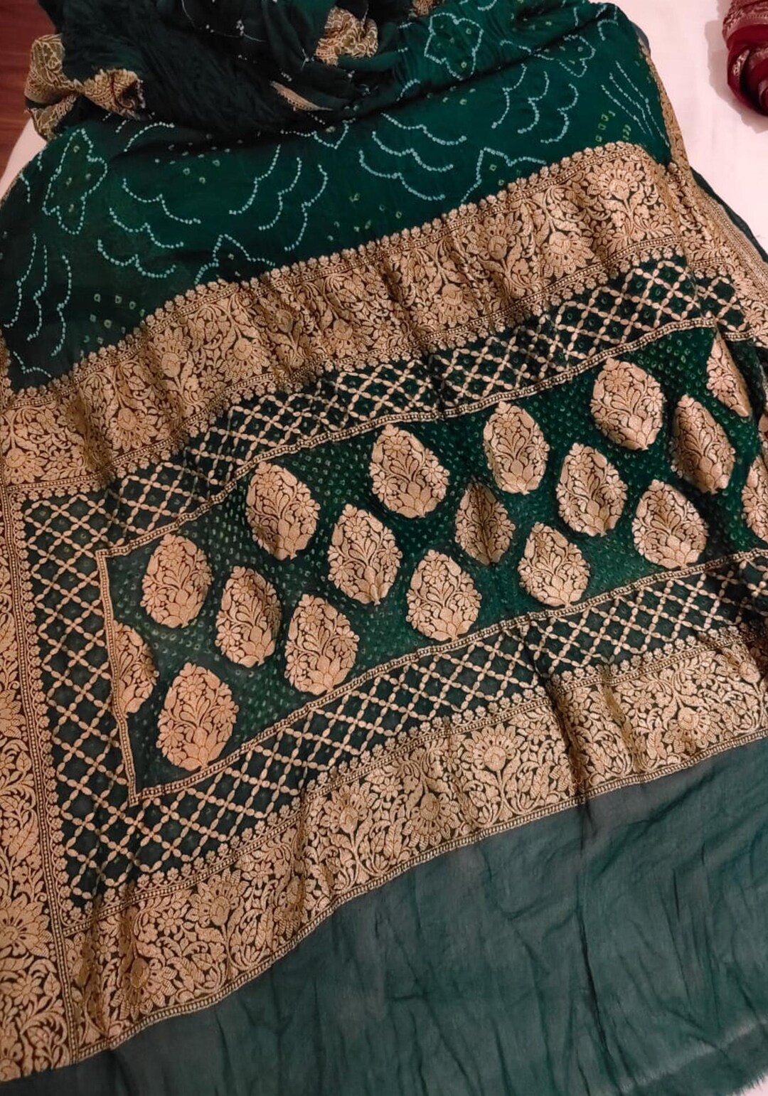 Emerald Green Sarkam Bandhej on Pure Banarasi Silk Georgette, SILK MARK ...