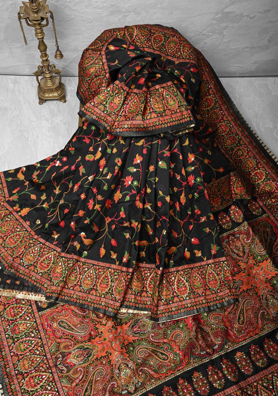 Black Rayon Saree With Kani Design and Floral Design - Etsy