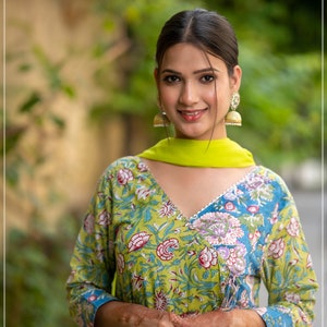 6 Meter Flare Lime Green and Ferozi Angrakha Anarkali | Shobitam Made ...