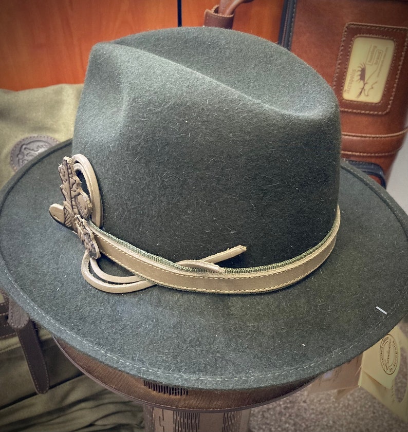 Felt Hunting Hat in Green Color. Men's Cap. Hunting Festival Hat ...
