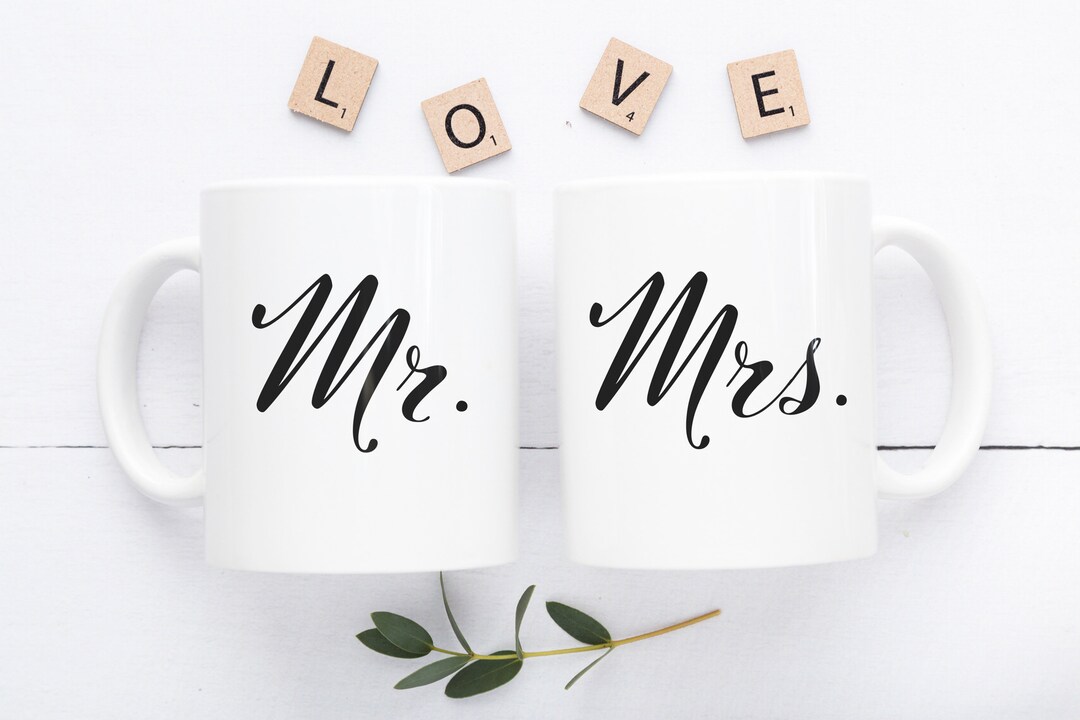 Wedding Mr and Mrs Mugs. Wedding Presents. Bride and Groom Mugs ...