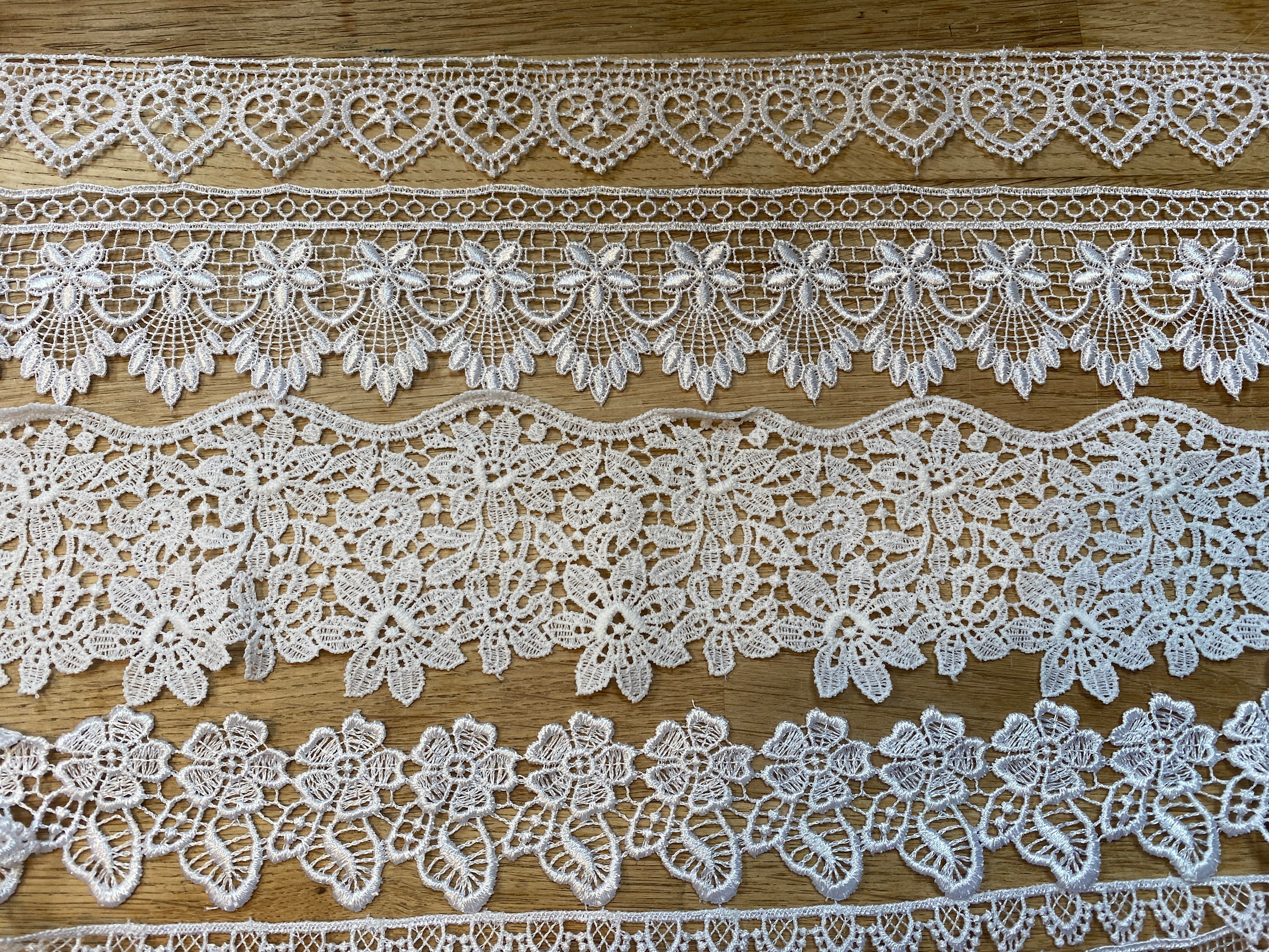 Beautiful Selection White Guipure Lace Trimming. Choice of Designs in ...