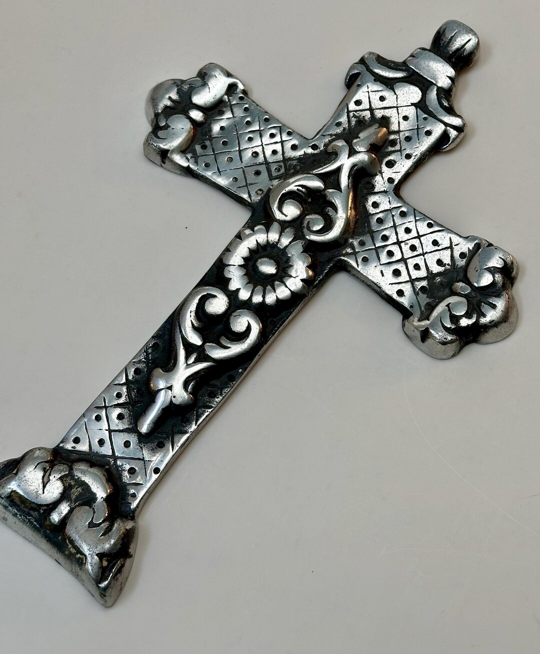 Vintage Pewter Cross -- Wall Hanging - Etsy
