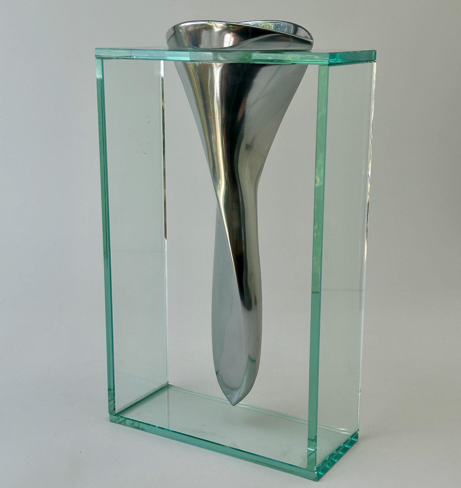Lisa Mori - Organic Modernist MCM Vase - Spiral Twist Polished Aluminum ...