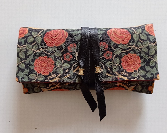 Silk Lined Roses and Birds Tarot Wrapbag/pouch & Reading Cloth ...