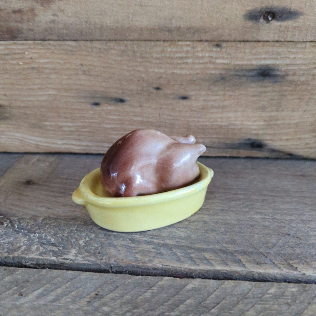 Vintage Ceramic Turkey in Yellow Roasting Pan Salt and Pepper Shakers ...